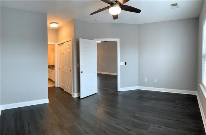 100 Fountain Pointe - Five Star Property Management